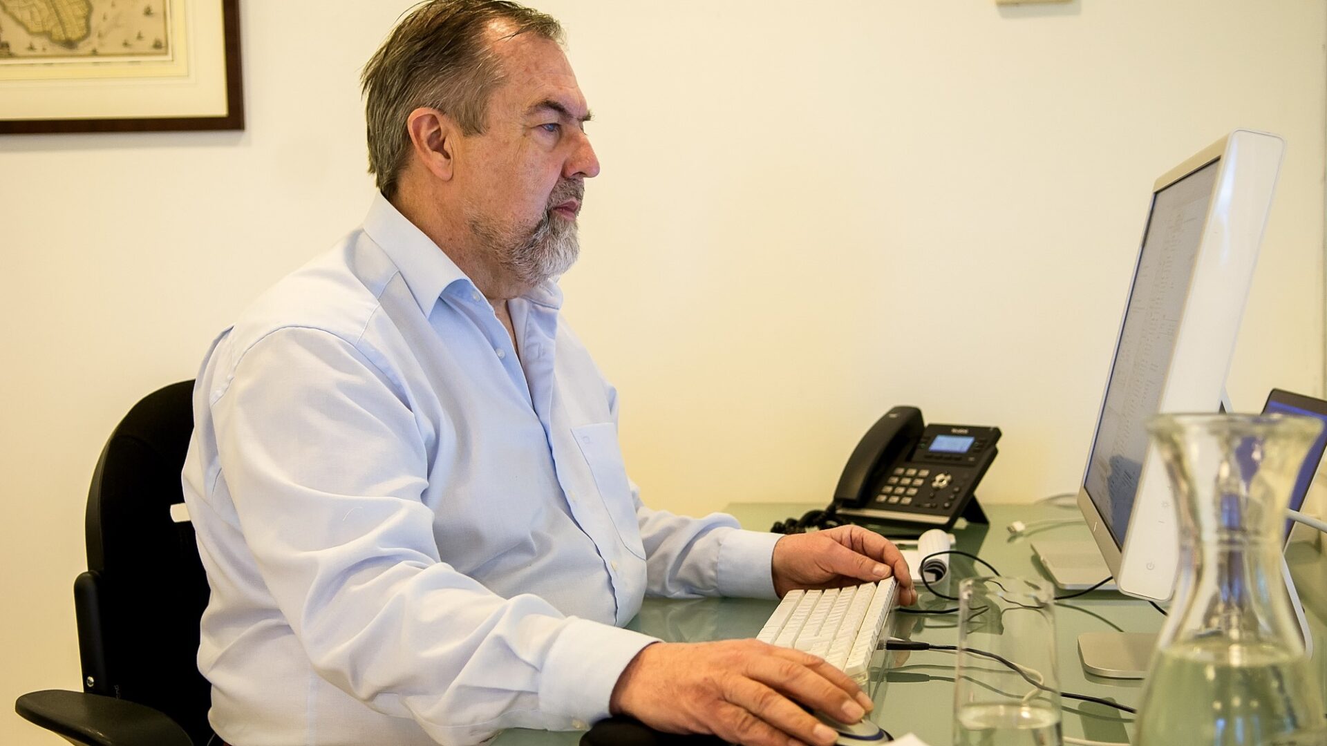 Frank Mulder receives lifetime achievement award. - The Howorths