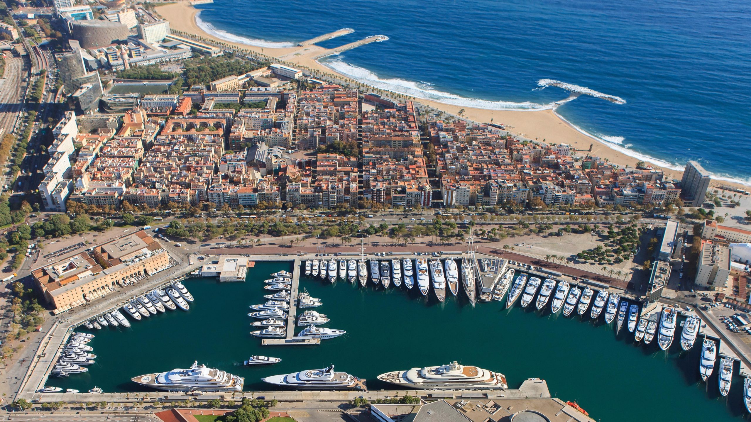 Marina Port Vell Spreads Three Wise Men’s Day Joy in Barceloneta - The ...